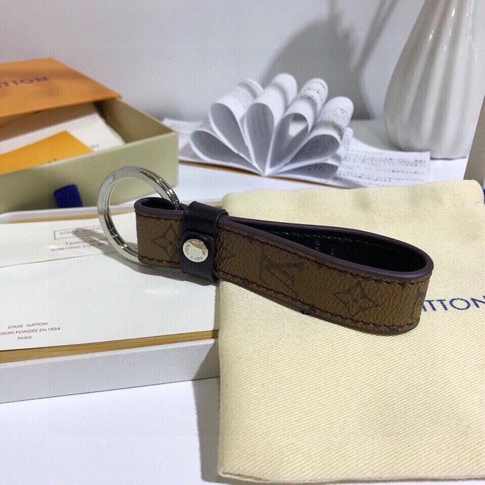 Precise copy Louis Vuitton Keychains