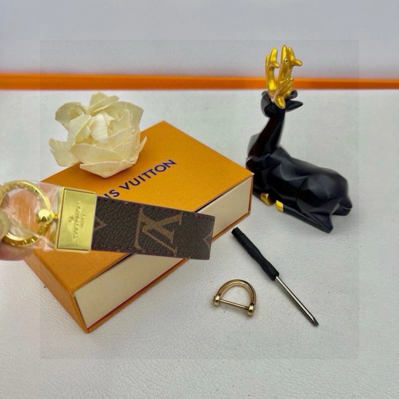 Top match Louis Vuitton Keychains
