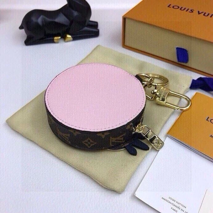 High fidelity Louis Vuitton Keychains