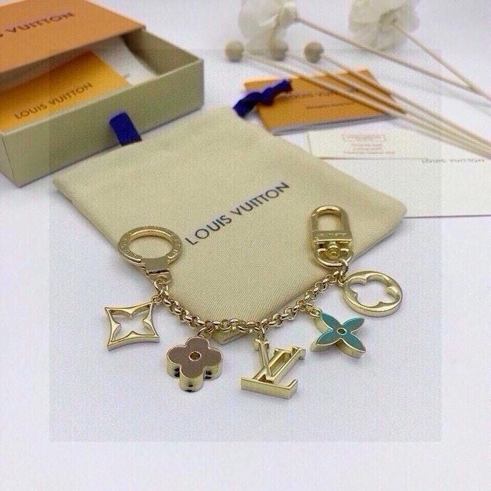 Accurate model Louis Vuitton Keychains