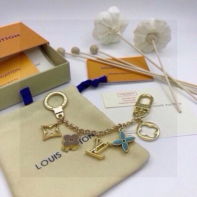 Accurate model Louis Vuitton Keychains
