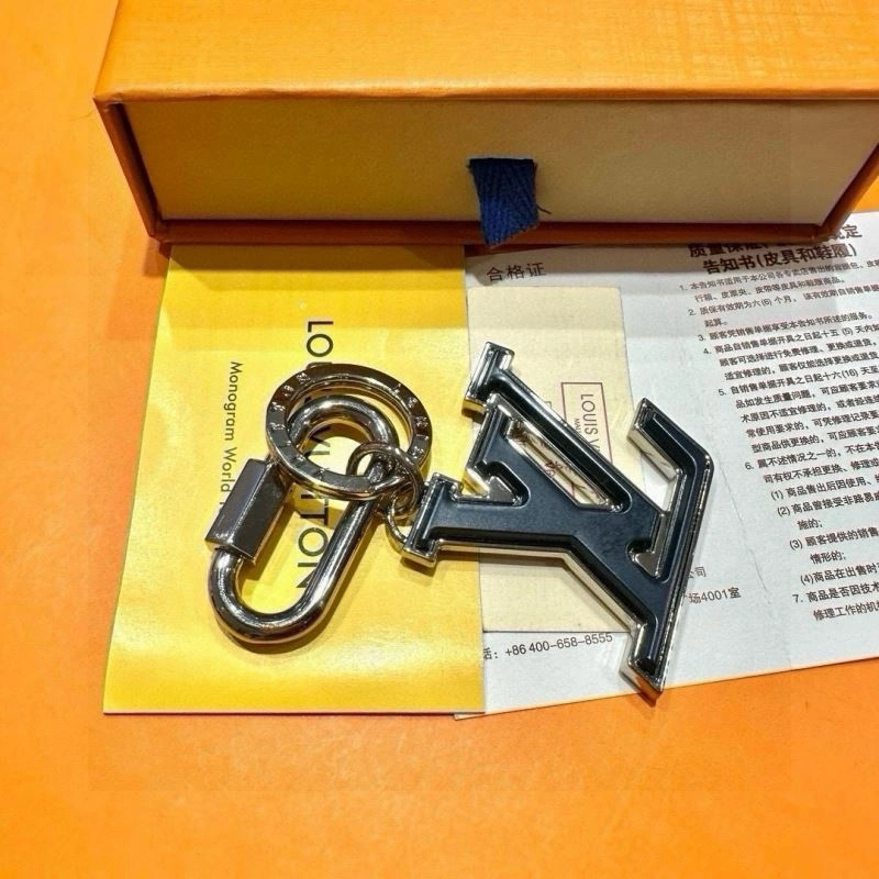 Top match Louis Vuitton Keychains