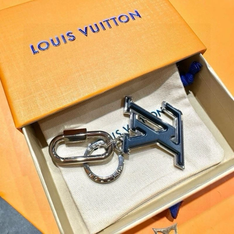 Top match Louis Vuitton Keychains