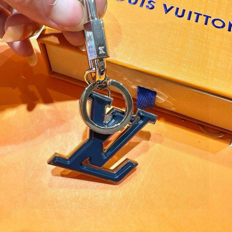 Top match Louis Vuitton Keychains