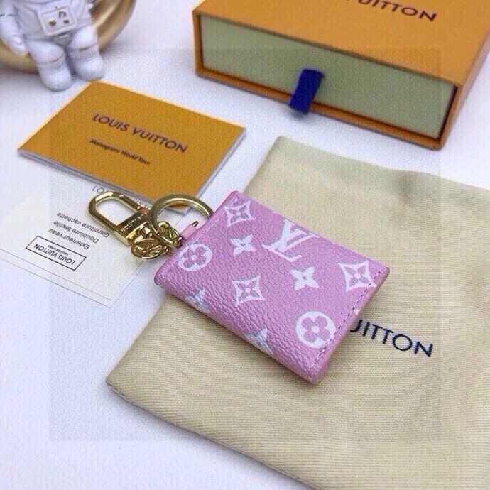 Accurate model Louis Vuitton Keychains