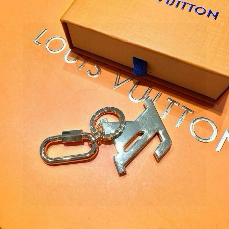 1:1 copy Louis Vuitton Keychains
