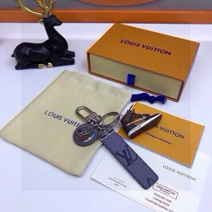 Top mirror Louis Vuitton Keychains
