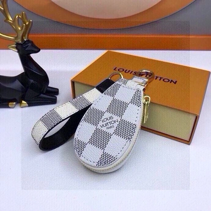 Precise copy Louis Vuitton Keychains