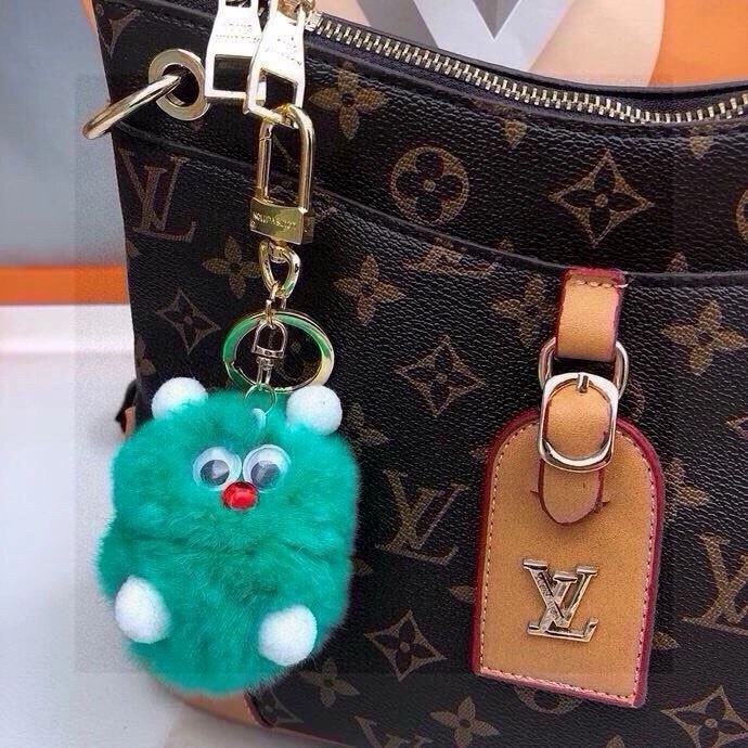 Perfect replica Louis Vuitton Keychains