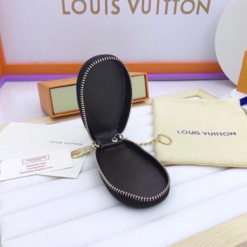 High accuracy Louis Vuitton Keychains