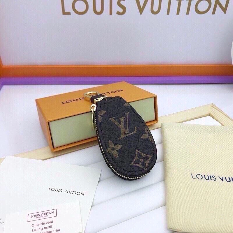 High accuracy Louis Vuitton Keychains