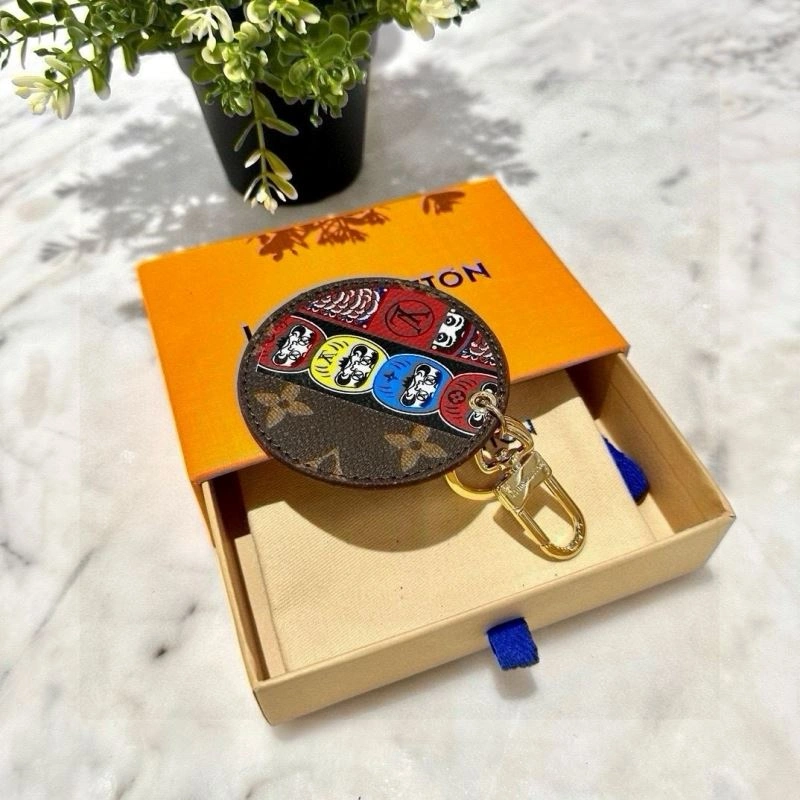 1:1 copy Louis Vuitton Keychains