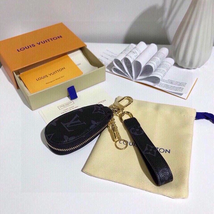 Precise copy Louis Vuitton Keychains