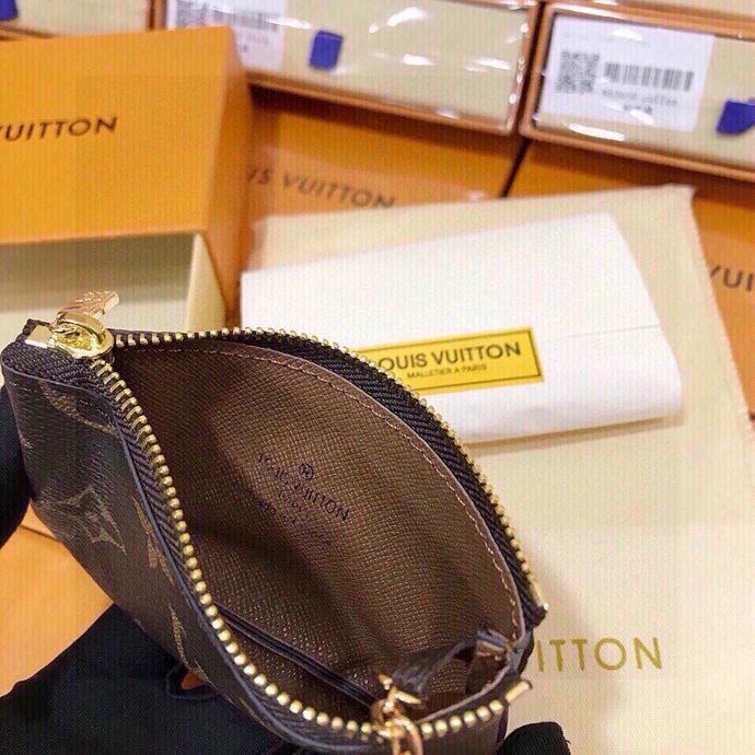 Economical Louis Vuitton Keychains