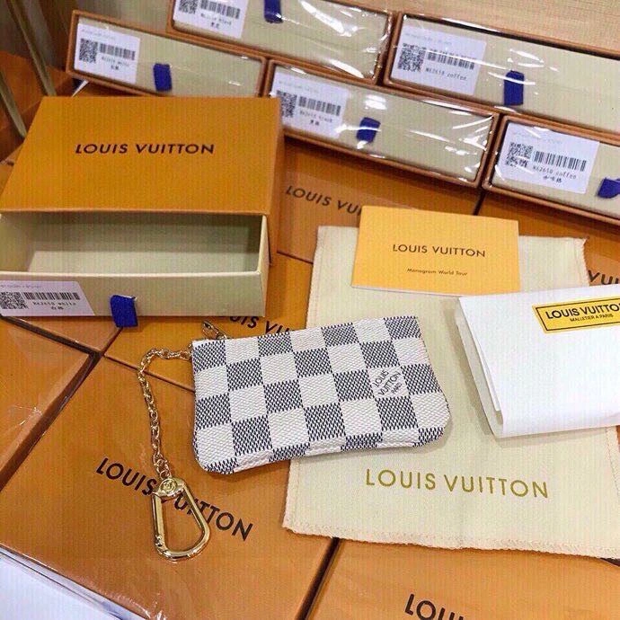 Precise copy Louis Vuitton Keychains