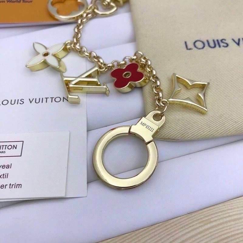 Top match Louis Vuitton Keychains