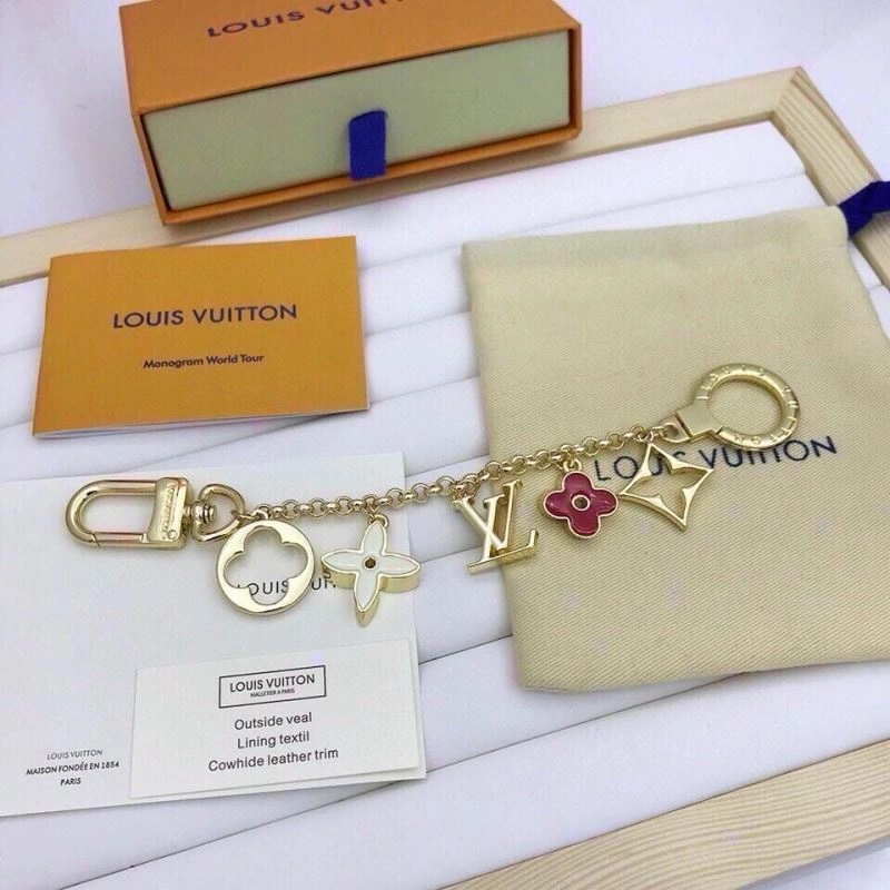 Top match Louis Vuitton Keychains