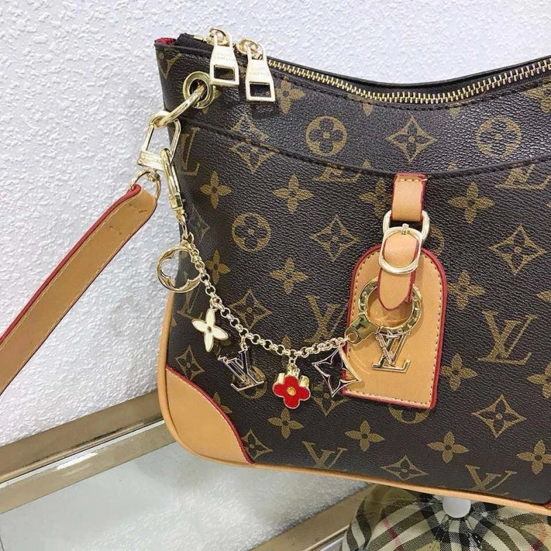 Top match Louis Vuitton Keychains