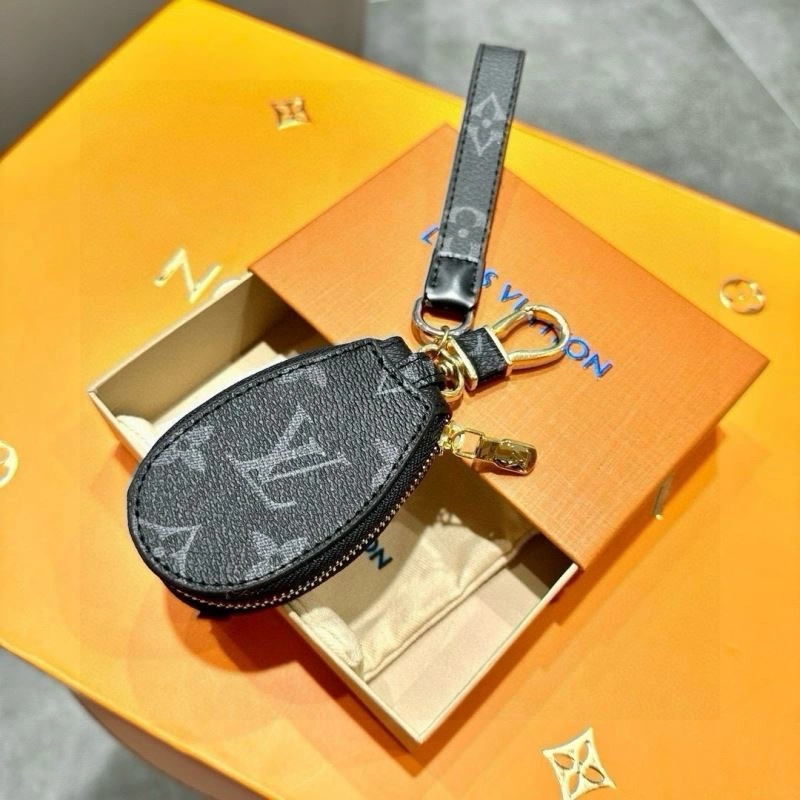 Top mirror Louis Vuitton Keychains