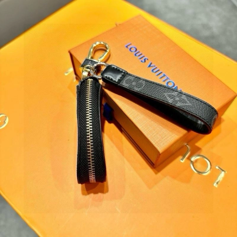 Top mirror Louis Vuitton Keychains