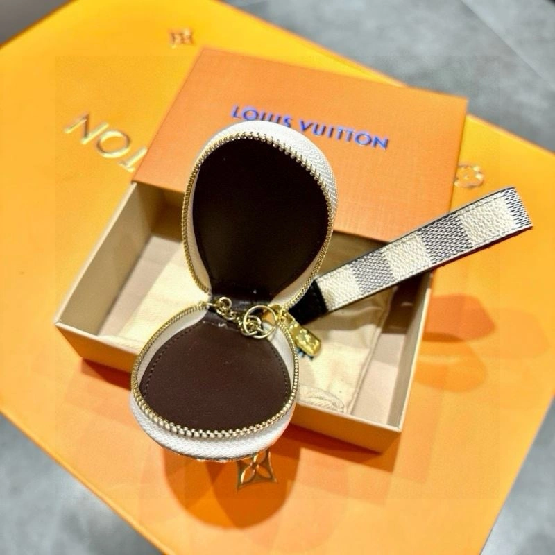Accurate model Louis Vuitton Keychains