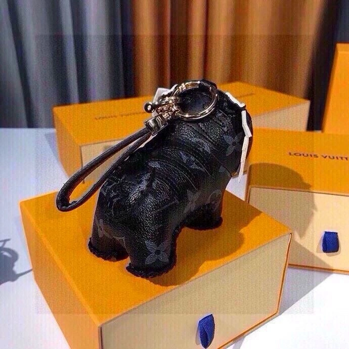 Brand-authenticated Louis Vuitton Keychains