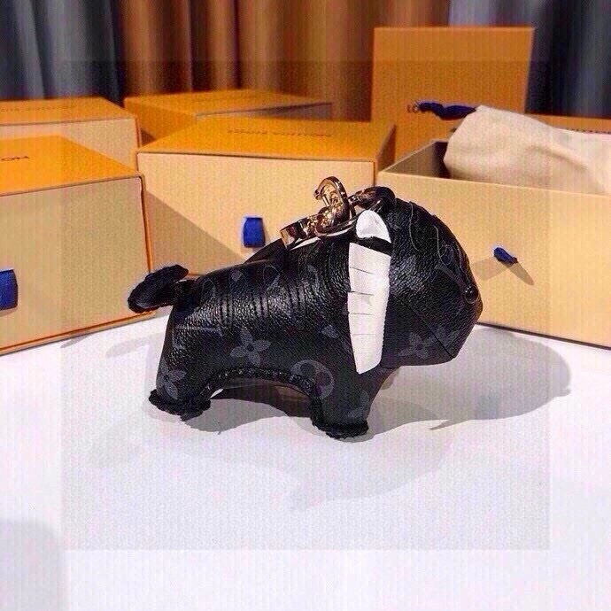 Brand-authenticated Louis Vuitton Keychains
