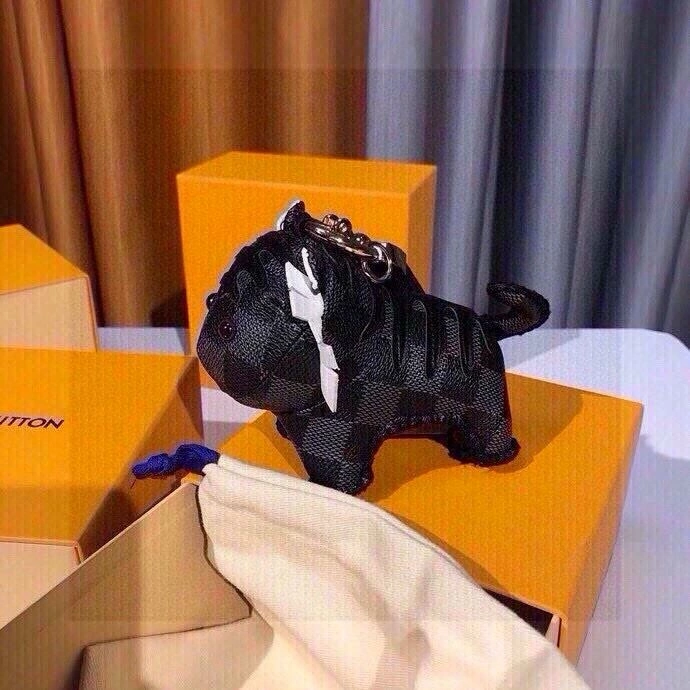 Accurate model Louis Vuitton Keychains