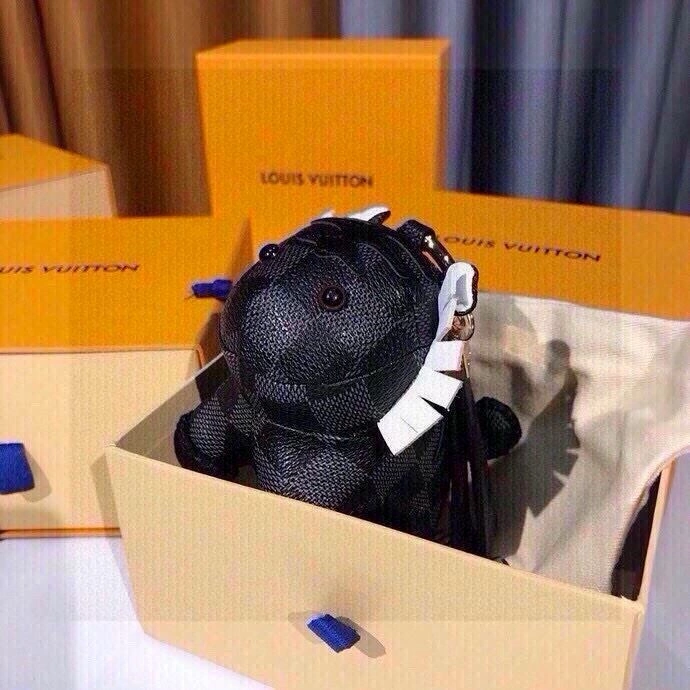 Accurate model Louis Vuitton Keychains