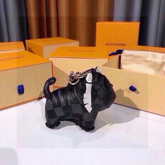 Accurate model Louis Vuitton Keychains