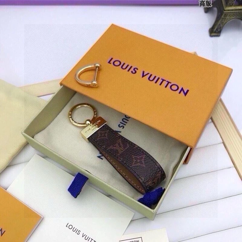 Top match Louis Vuitton Keychains