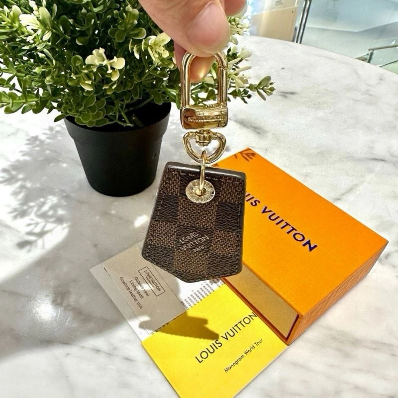 1:1 copy Louis Vuitton Keychains