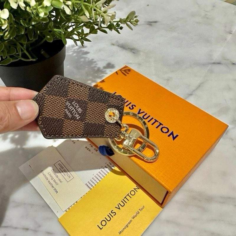1:1 copy Louis Vuitton Keychains