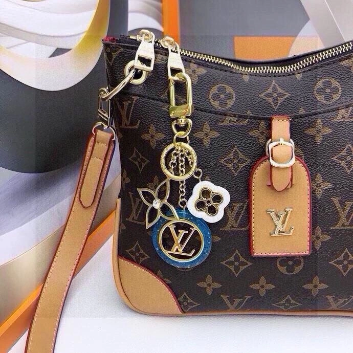Brand-authenticated Louis Vuitton Keychains