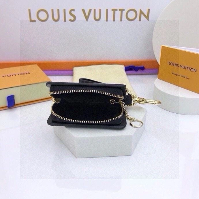 Factory-made Louis Vuitton Keychains