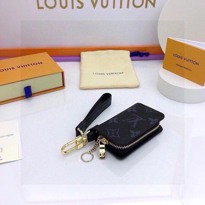 Factory-made Louis Vuitton Keychains