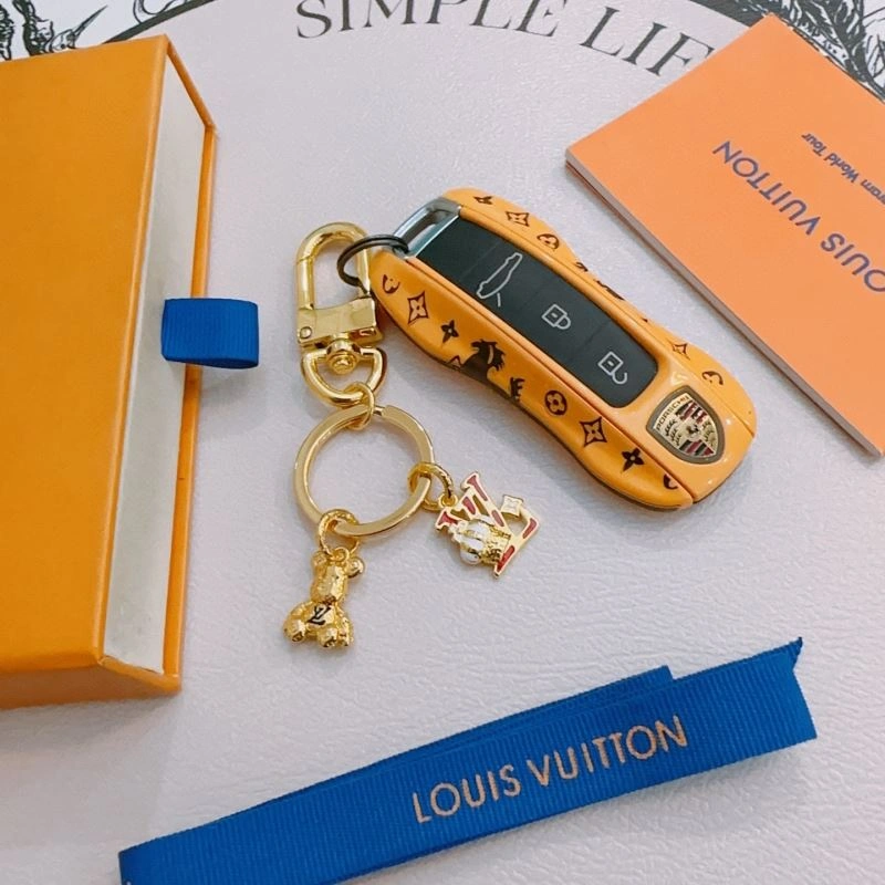 Top match Louis Vuitton Keychains
