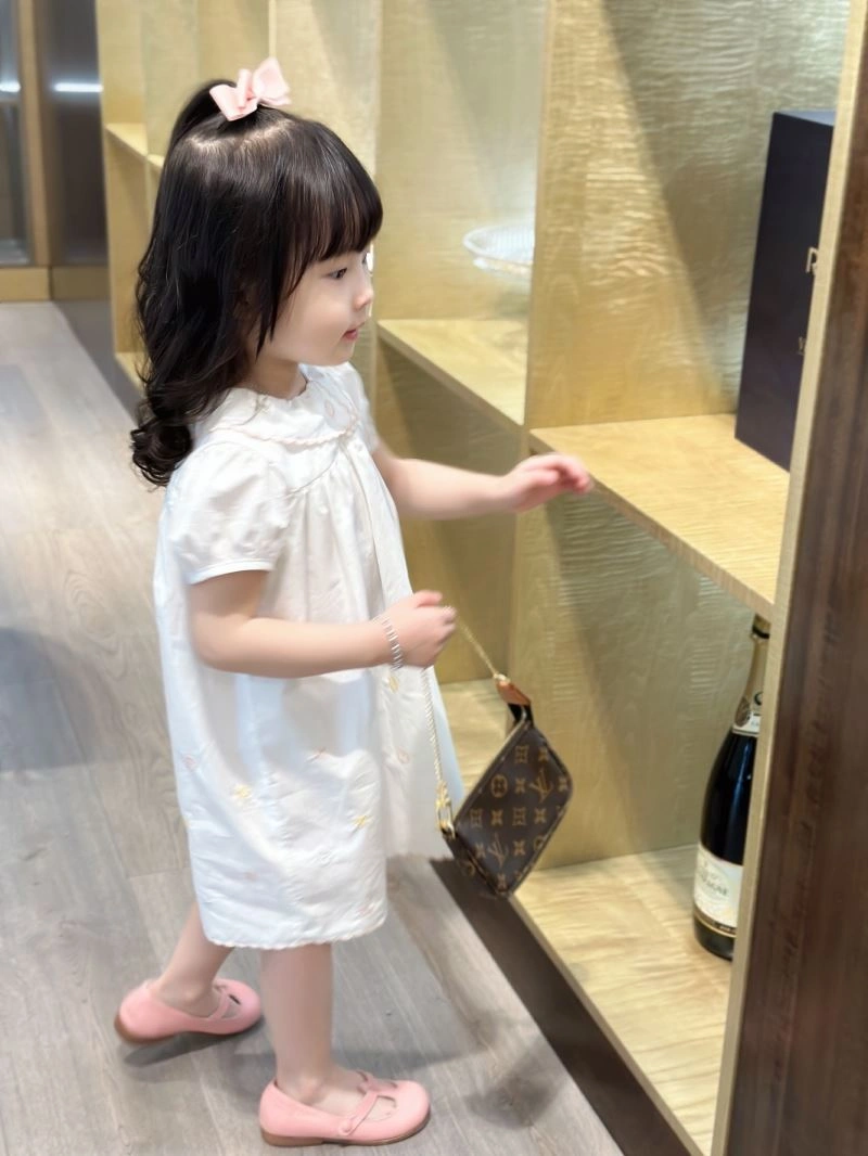 Top match Louis Vuitton Kids