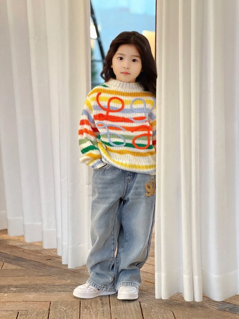 Brand-authenticated Louis Vuitton Kids