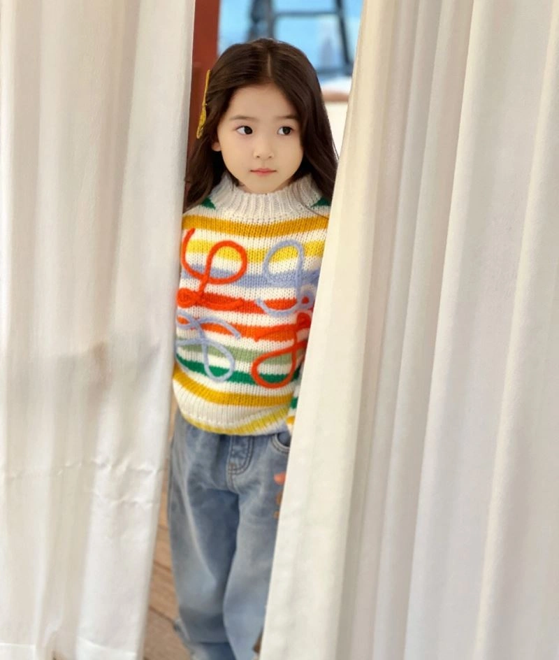 Brand-authenticated Louis Vuitton Kids