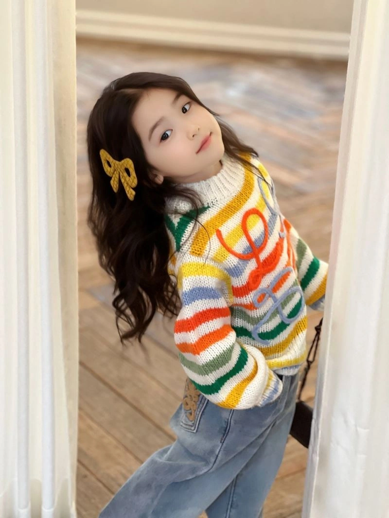 Brand-authenticated Louis Vuitton Kids