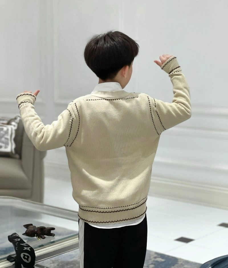 Brand-authenticated Louis Vuitton Kids