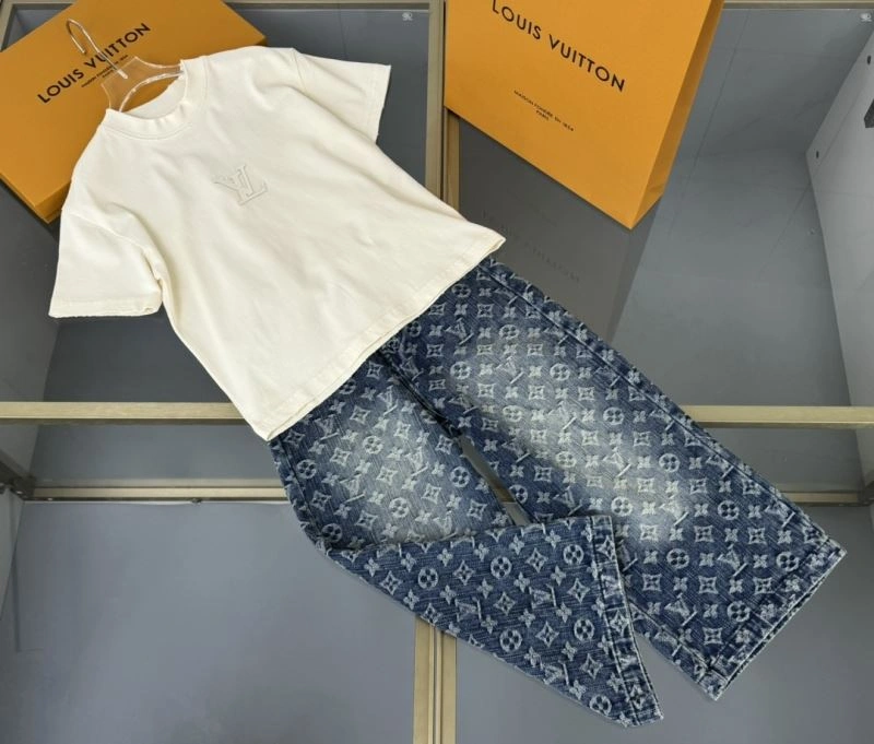 Discounted Louis Vuitton Kids