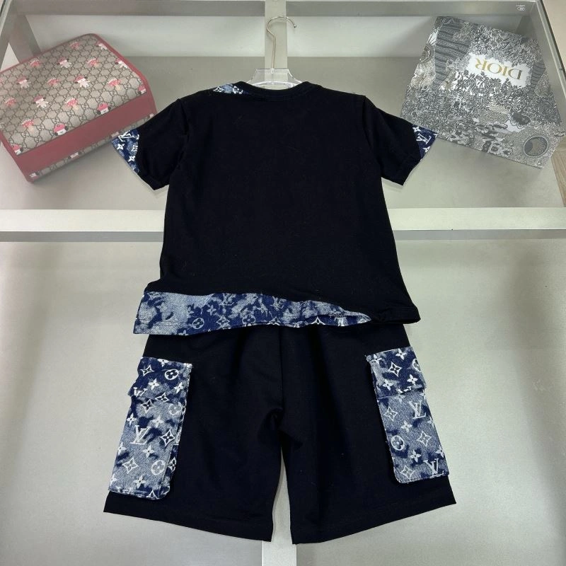 Top match Louis Vuitton Kids