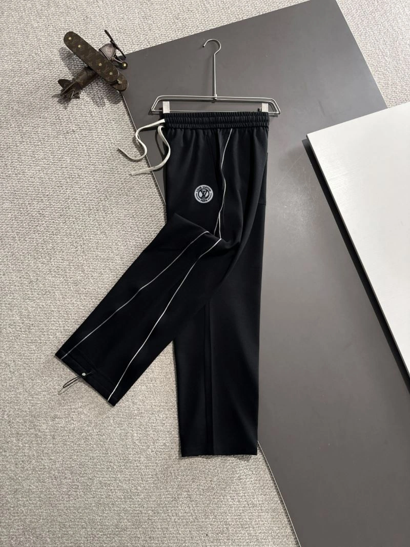 Accurate model Louis Vuitton Long Pants