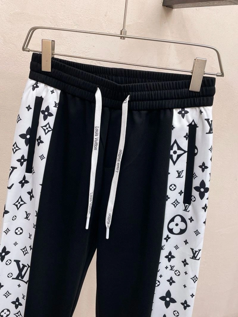 Value-priced Louis Vuitton Long Pants