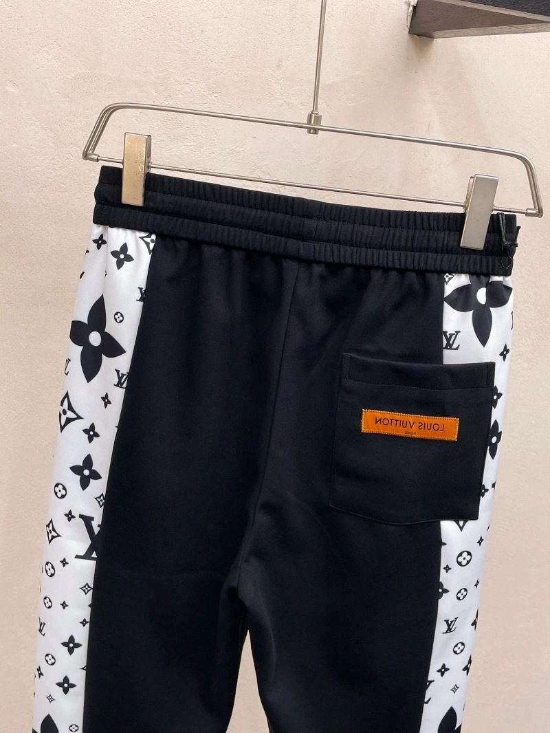 Value-priced Louis Vuitton Long Pants