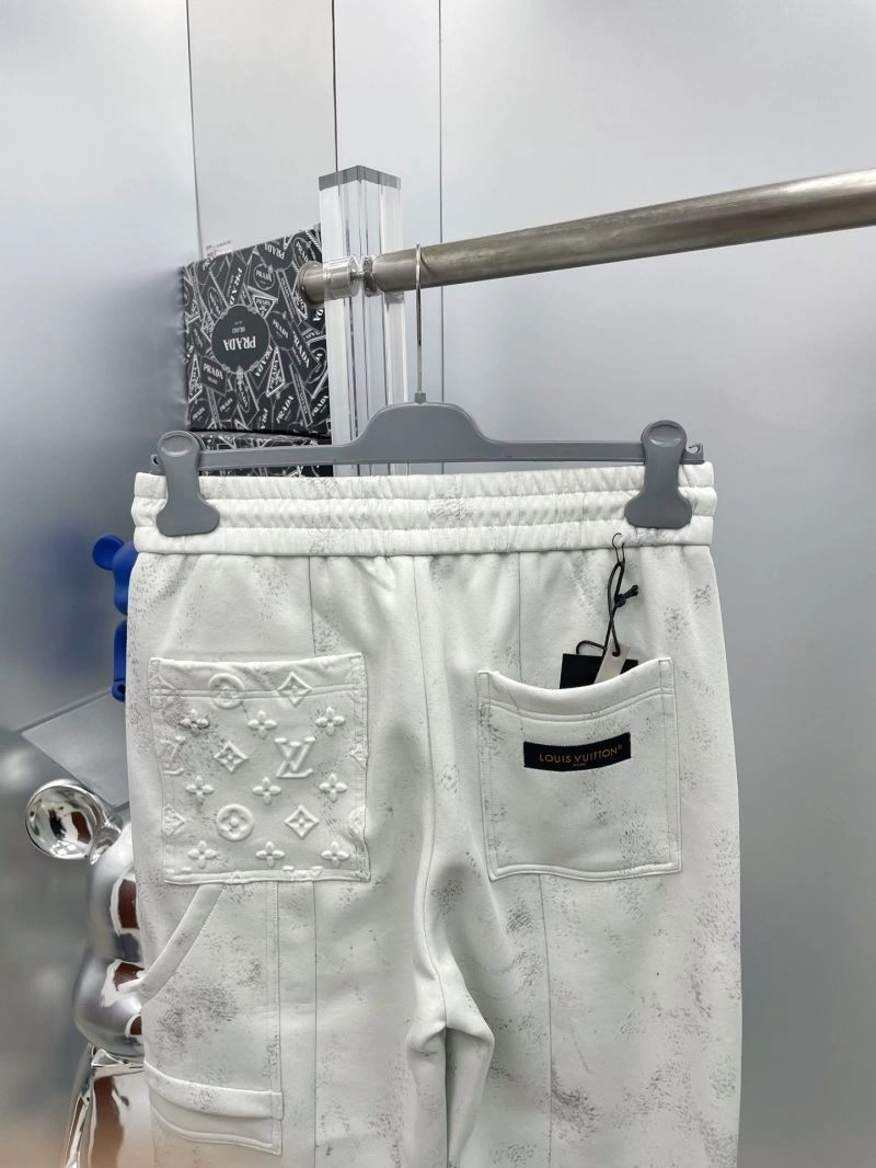 Exact replica Louis Vuitton Long Pants