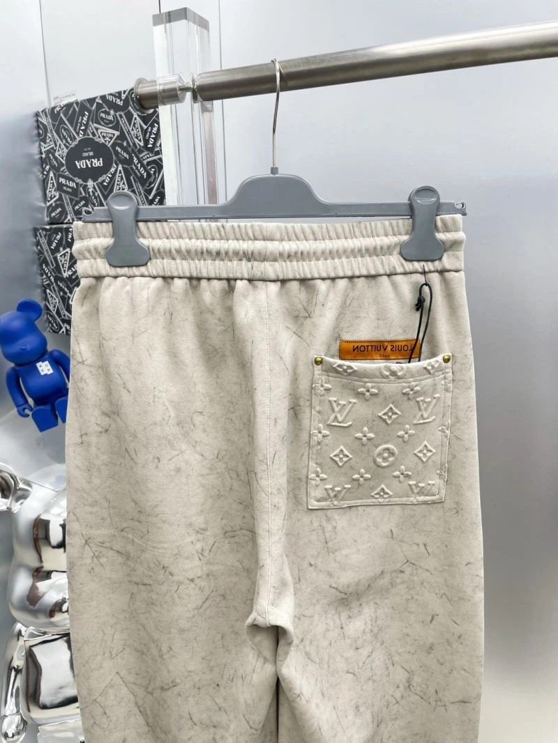 Accurate model Louis Vuitton Long Pants