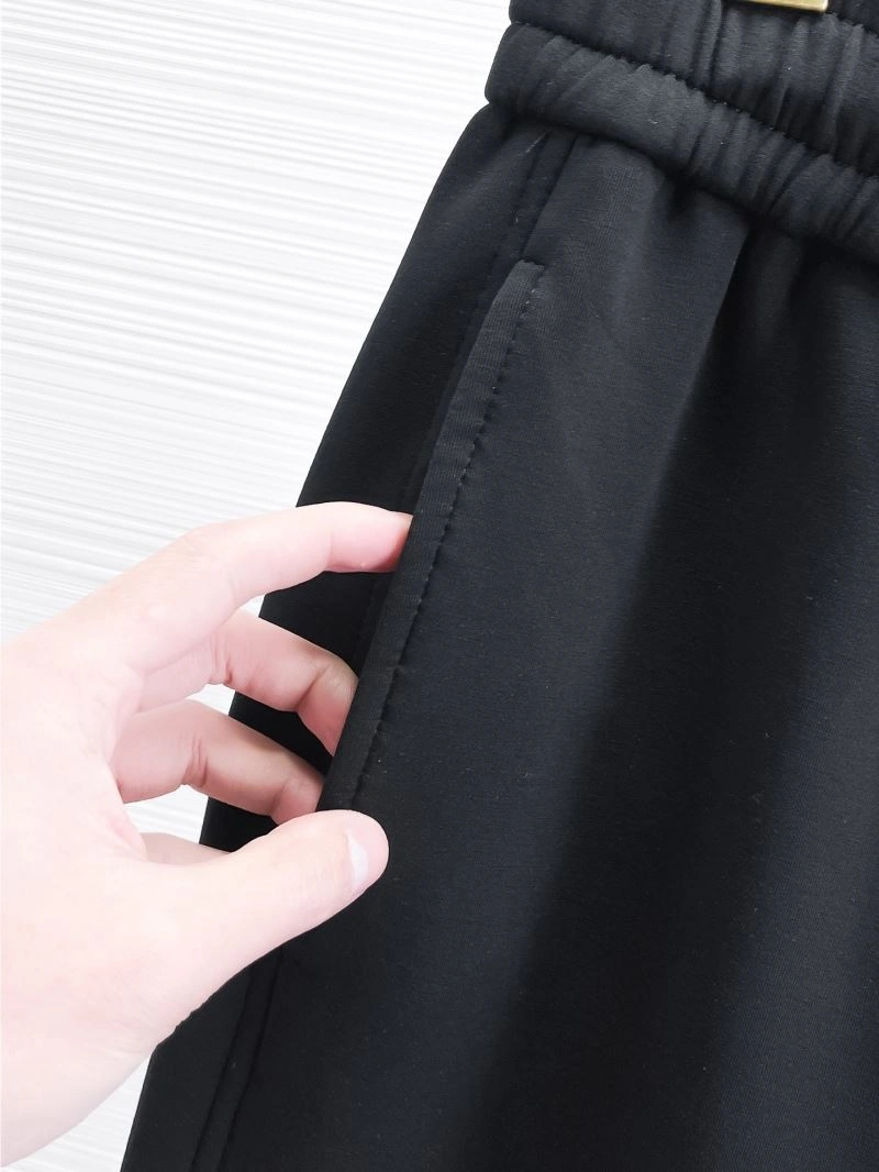 Budget-friendly Louis Vuitton Long Pants